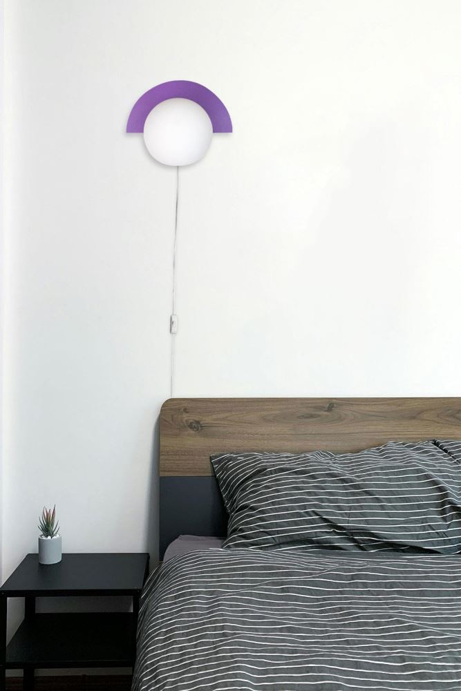 DLight Half World Wall Lamp Plugged Violet.