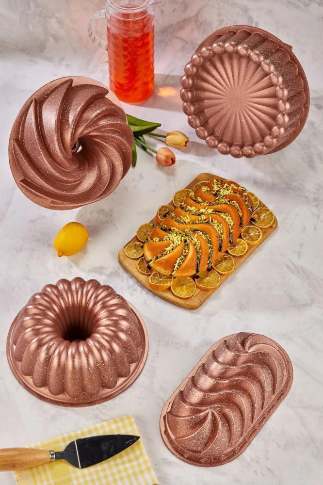 Esta Casting Granite 4 Piece Cake Mold Set Pink.