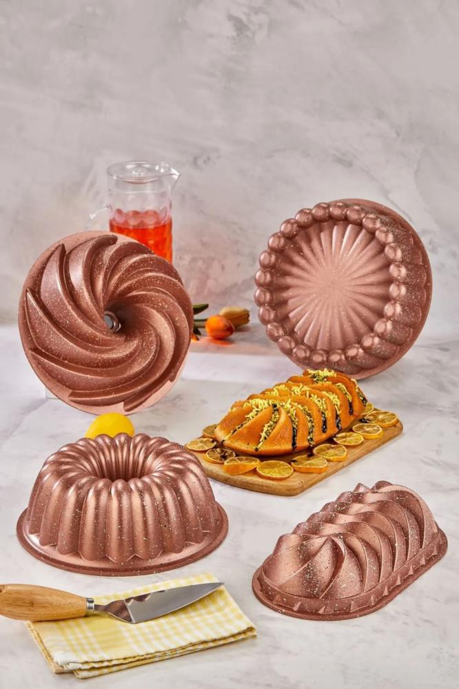 Esta Casting Granite 4 Piece Cake Mold Set Pink.