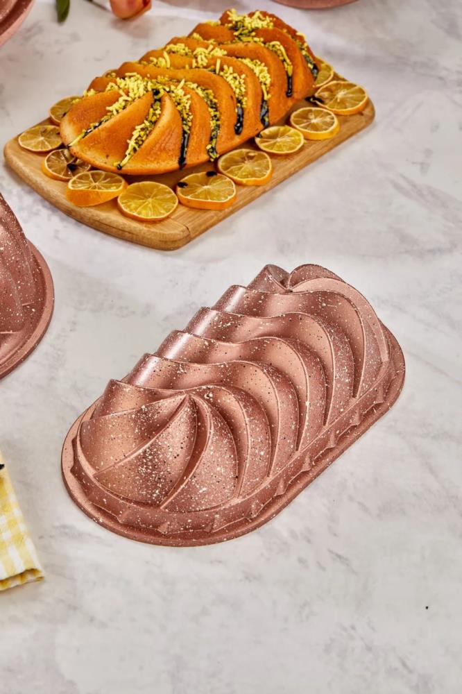 Esta Casting Granite 4 Piece Cake Mold Set Pink.