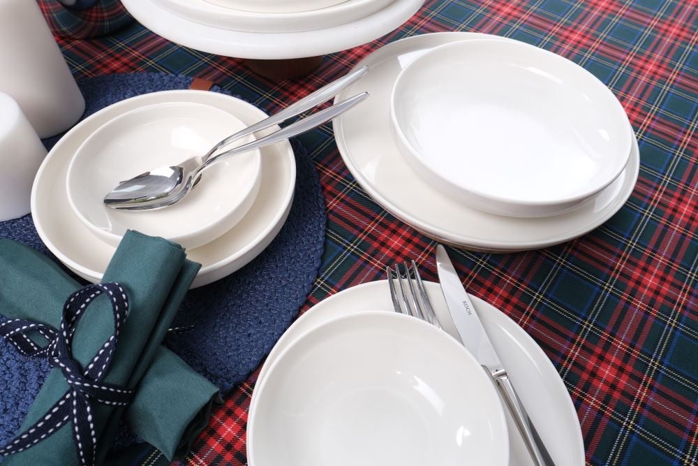 Koch Collection LUIS 24 PARÇA PORSELEN KREM YEMEK TAKIMI.