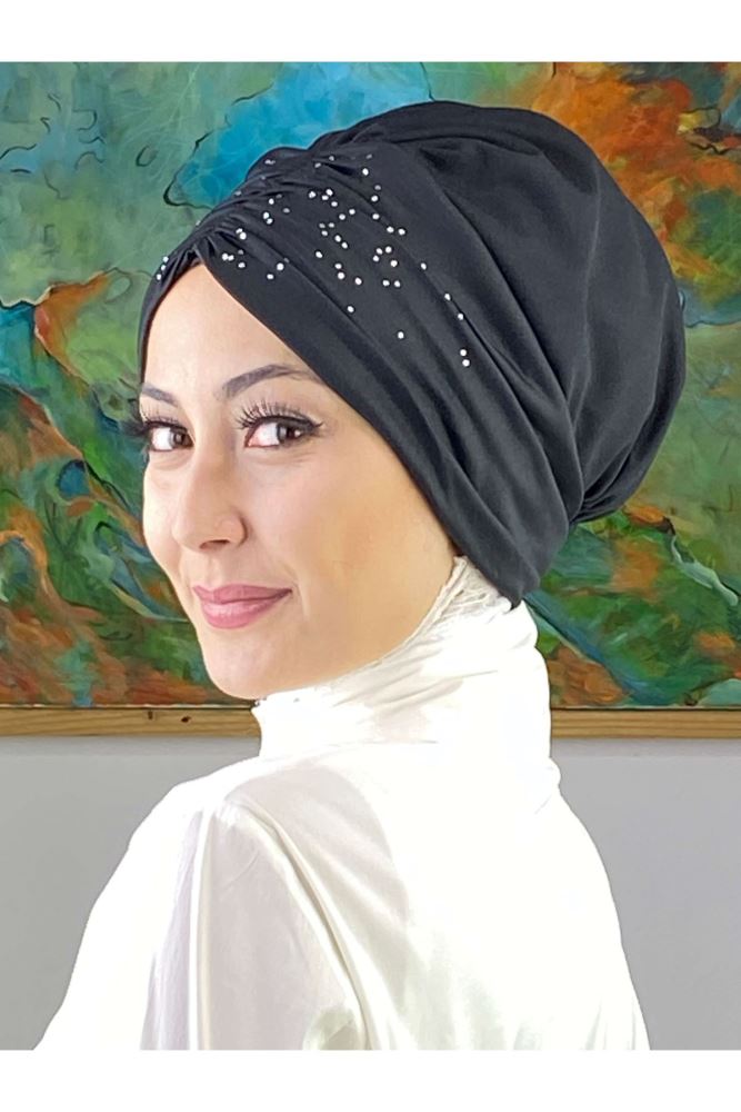 Sultan Model Taşlı Siyah Büzgülü Bone.