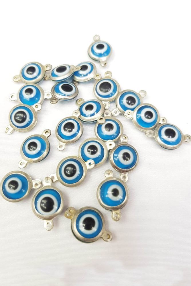 Gümüş Metalli Nazar Boncuklu Kolye Ucu.